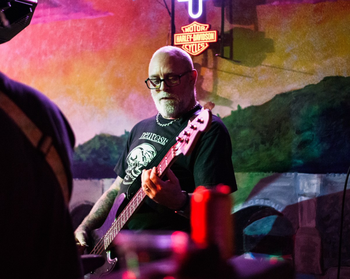 Sid Vesuvius: Loud, Loose, and Running on Pure Rock ’n Roll – MID SOUTH